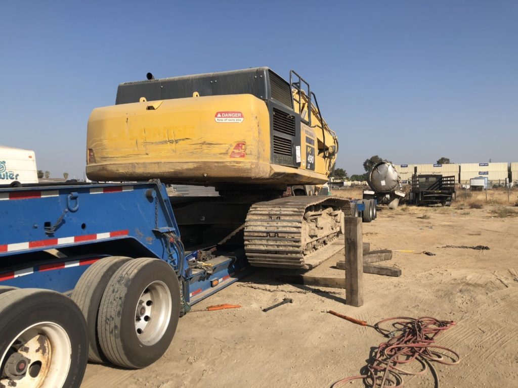 Different Types of Excavators and How to Transport Them - Heavy Haulers ...